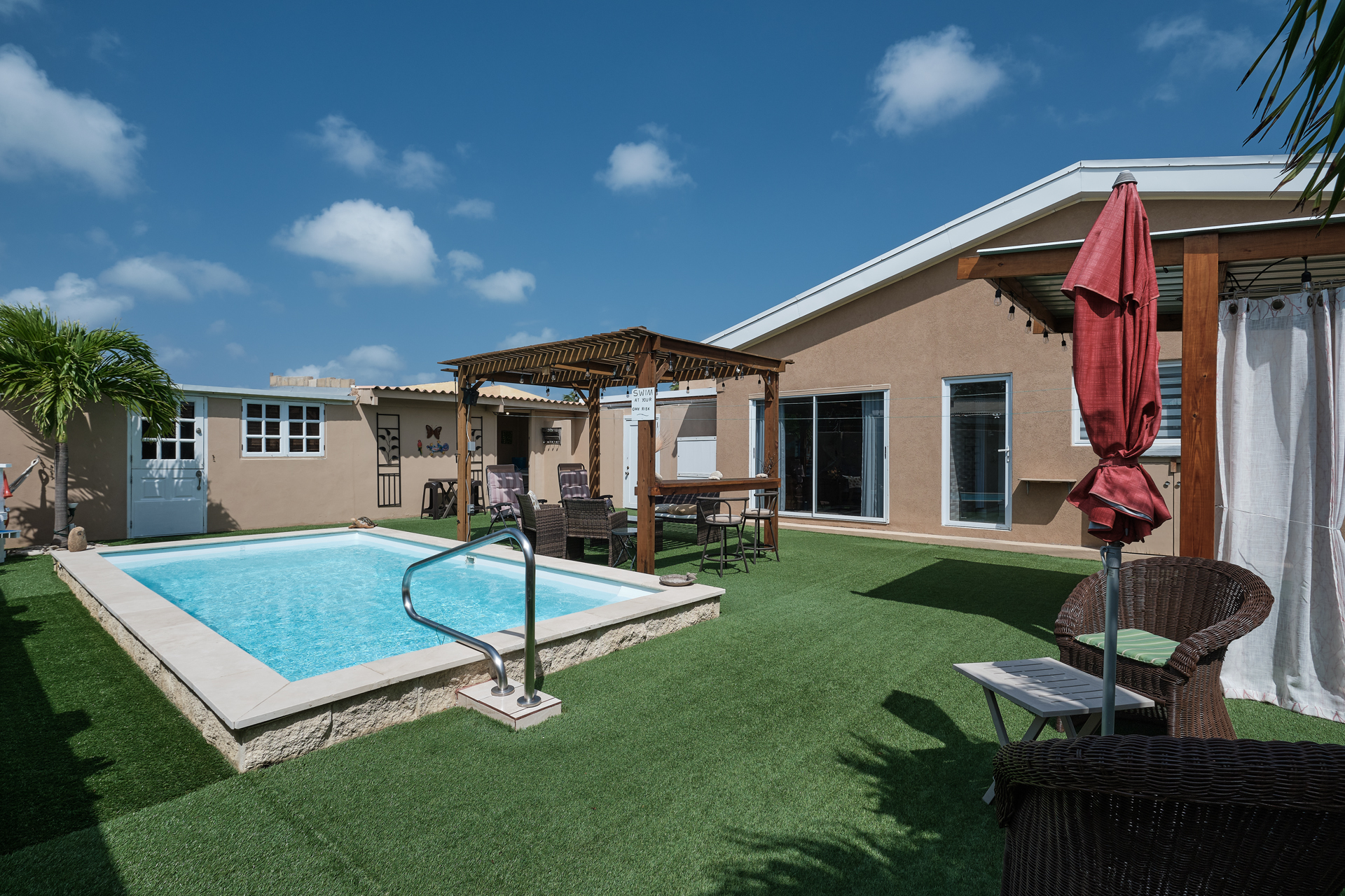 Aruba Real Estate for Sale in Oranjestad - Caya Frere Family Home